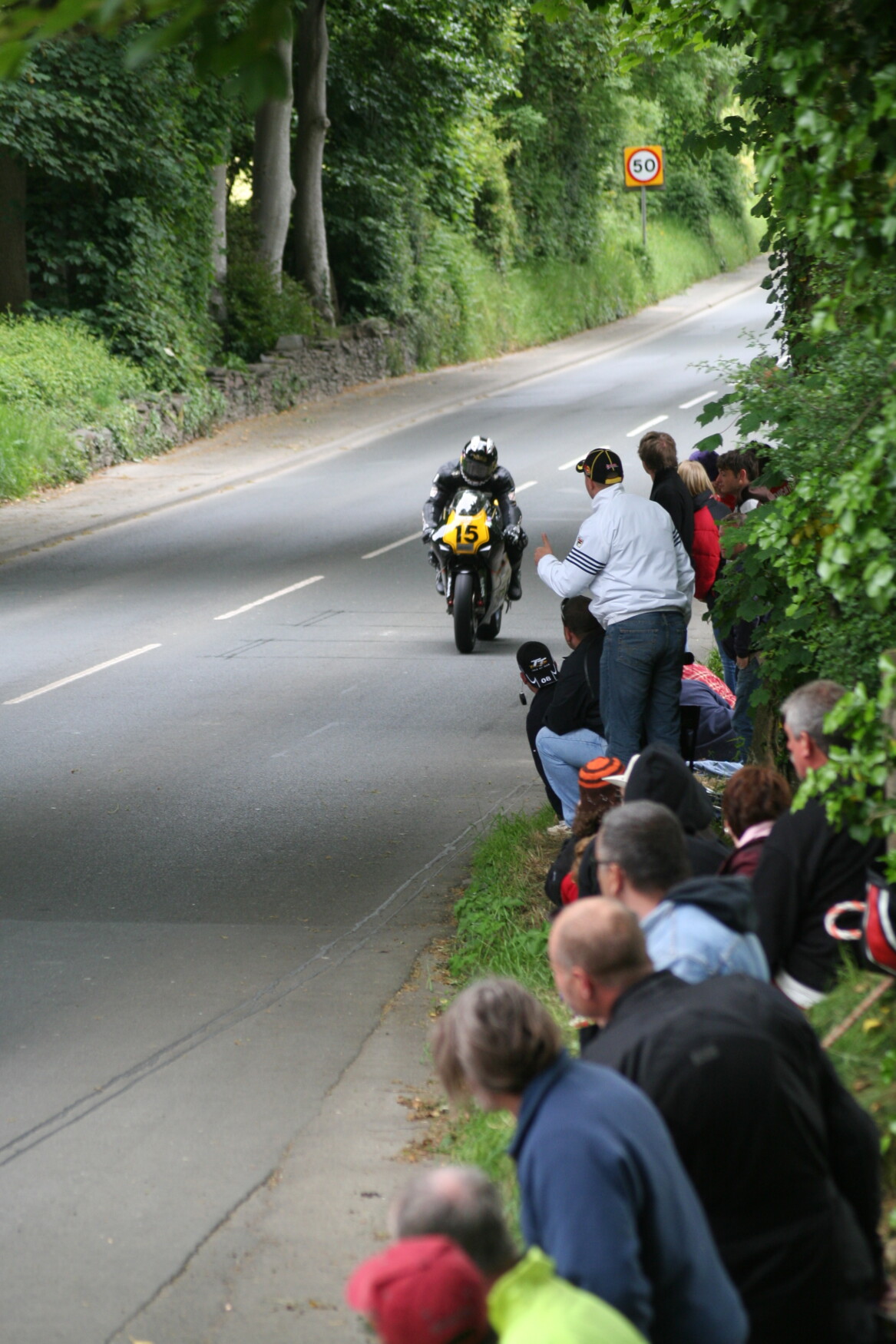 First Timer’s Guide to the Isle of Man TT – ThePitcrewOnline